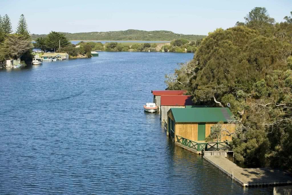 Kayaking Melbourne 2023 – 10 Spots to Put a Paddle In - We Are Explorers