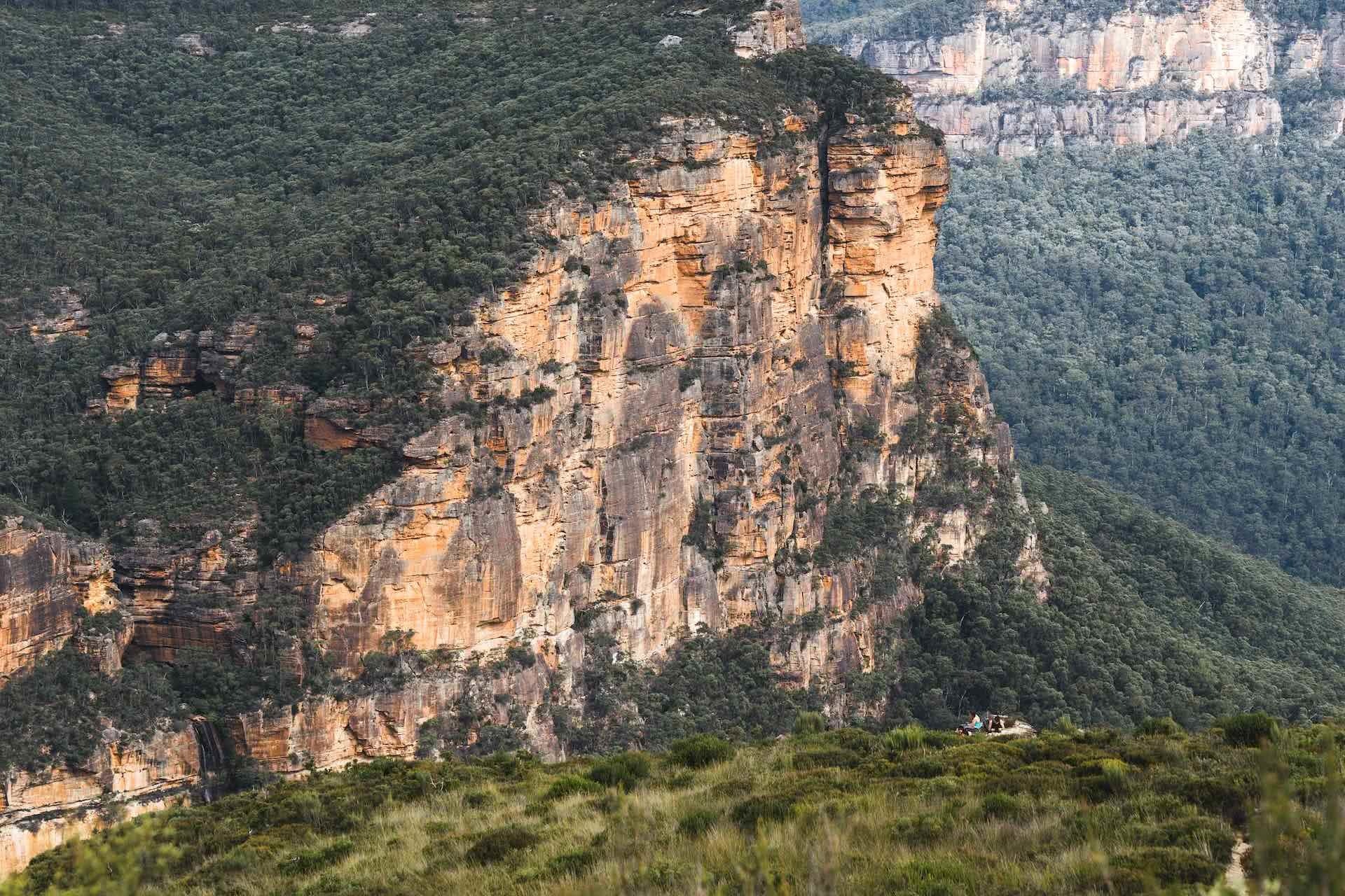 Hike to Lockleys Pylon - Blue Mountains National Park
