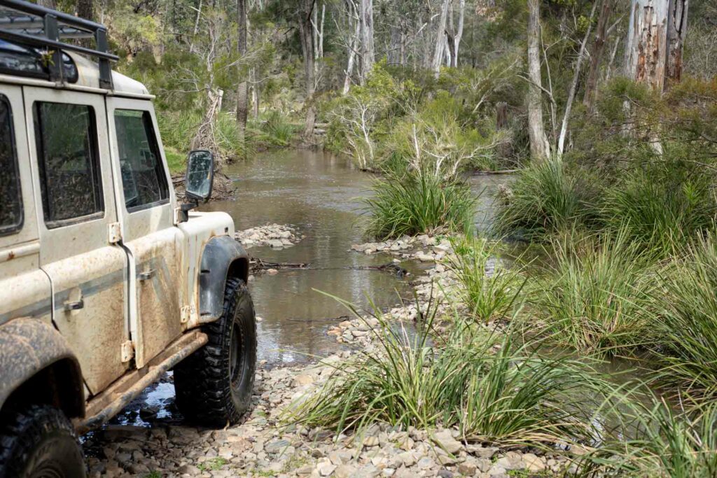 What Should You Carry In Your 4WD Rescue & Repair Kit? - We Are Explorers