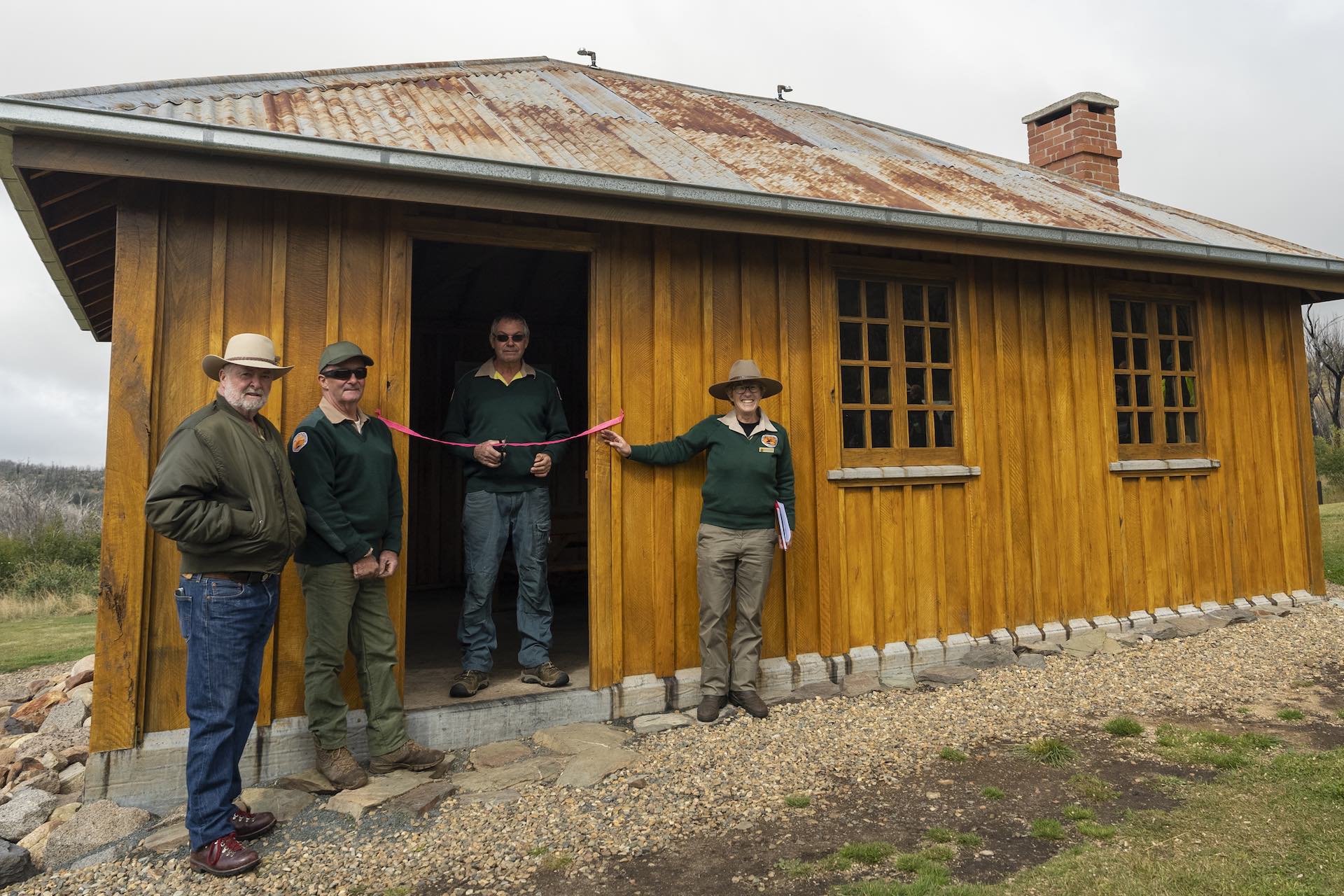 WATCH: The First of 11 Kosciuszko Huts Destroyed by Bushfire Has Been ...